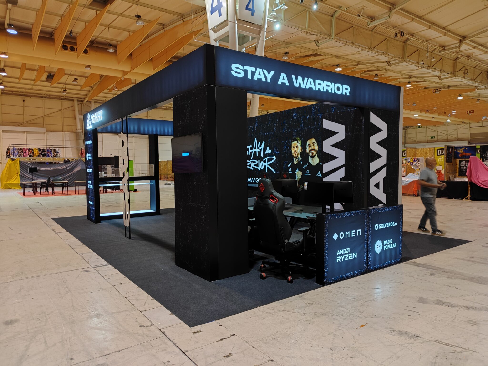 SAW Stand – XPress Displays